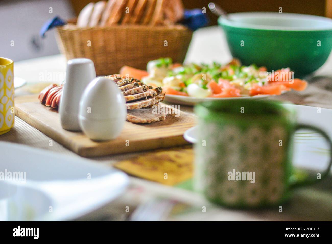 Food prep table hi-res stock photography and images - Alamy