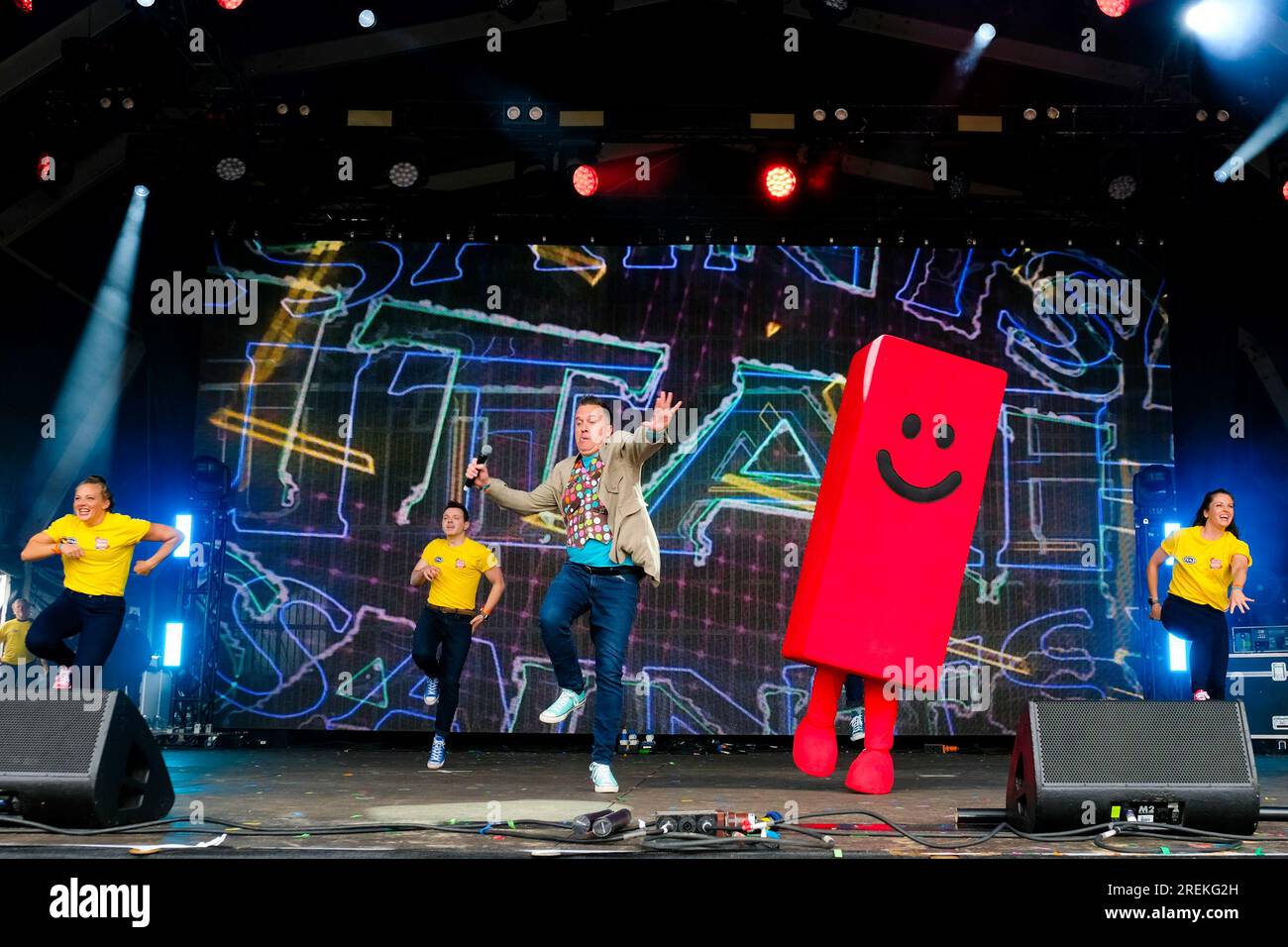 Lulworth, UK. 28th July, 2023. Phil Gallagher, British children's ...