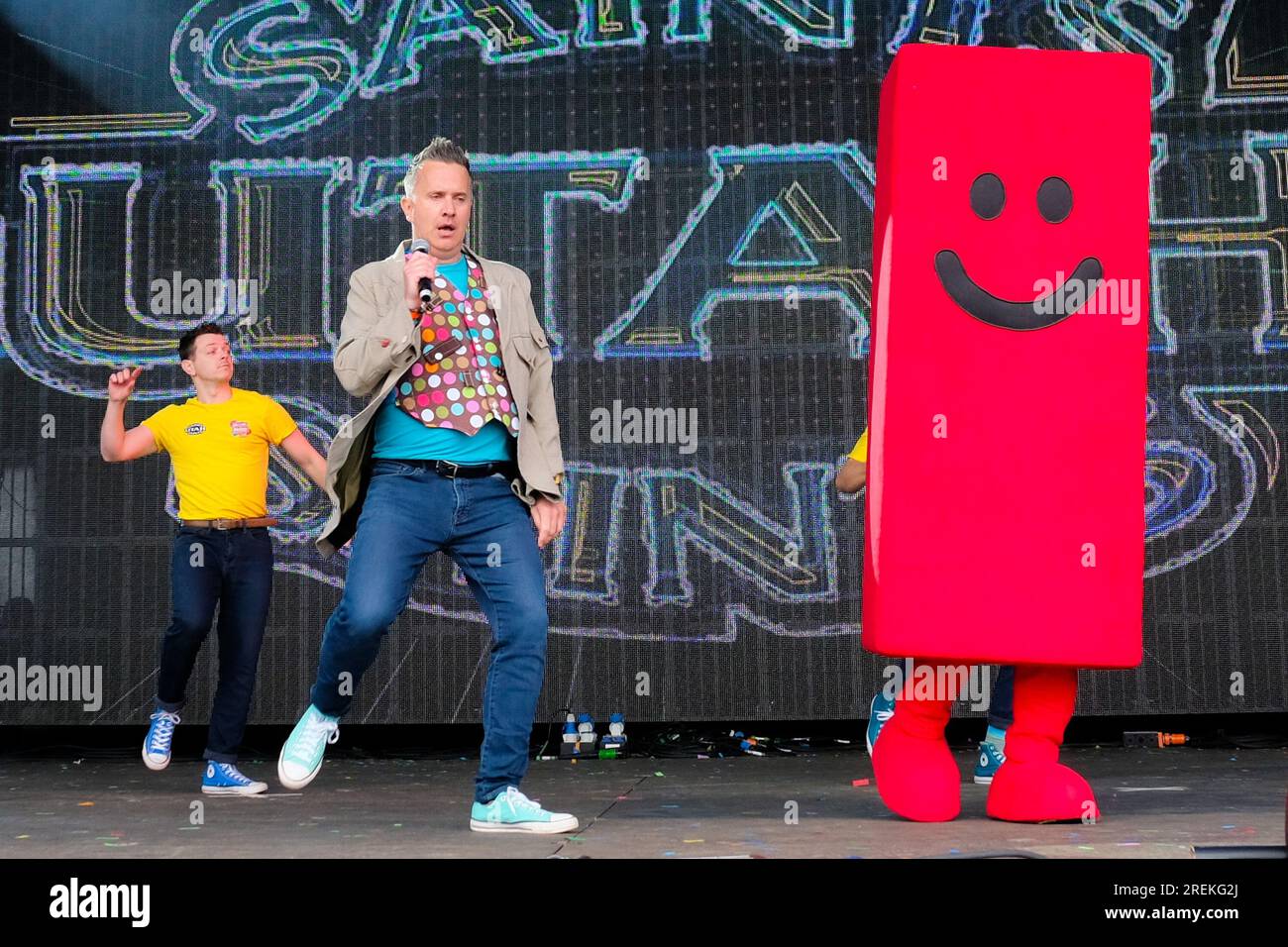 Lulworth, UK. 28th July, 2023. Phil Gallagher, British children's ...