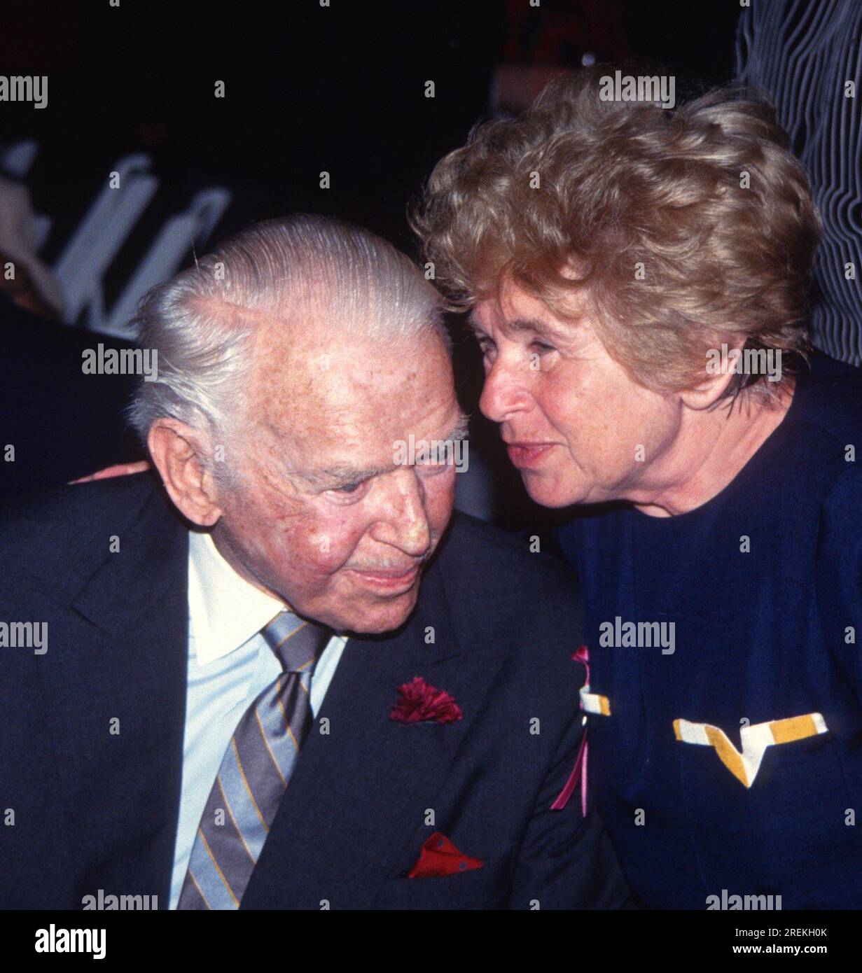1989 Douglas Fairbanks Dr Ruth John Barrett/PHOTOlink Stock Photo - Alamy