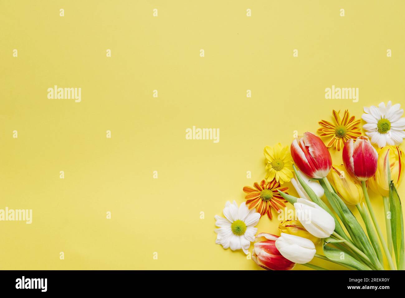 Decorative corner with flowers hi-res stock photography and images - Alamy