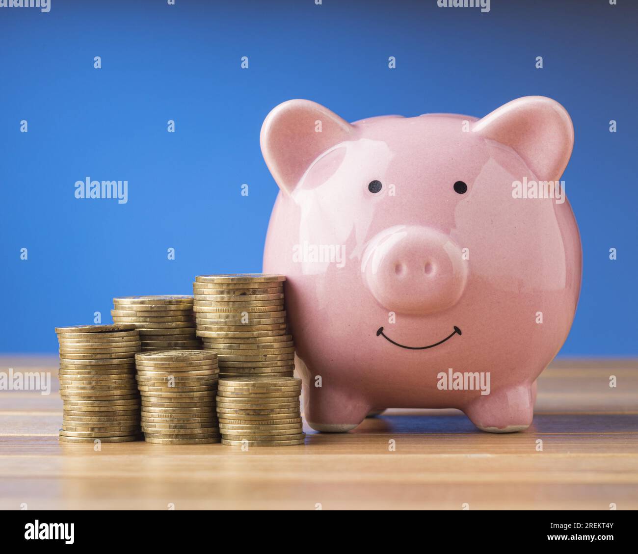 Front view finance elements with pink piggy bank. Resolution and high ...