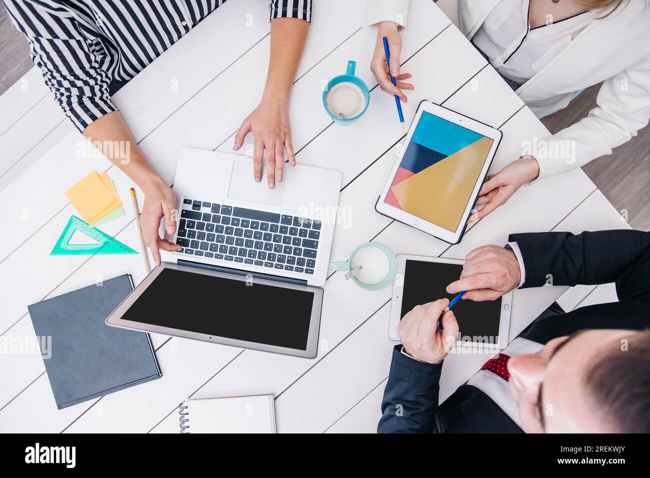 Modern devices hi-res stock photography and images - Alamy