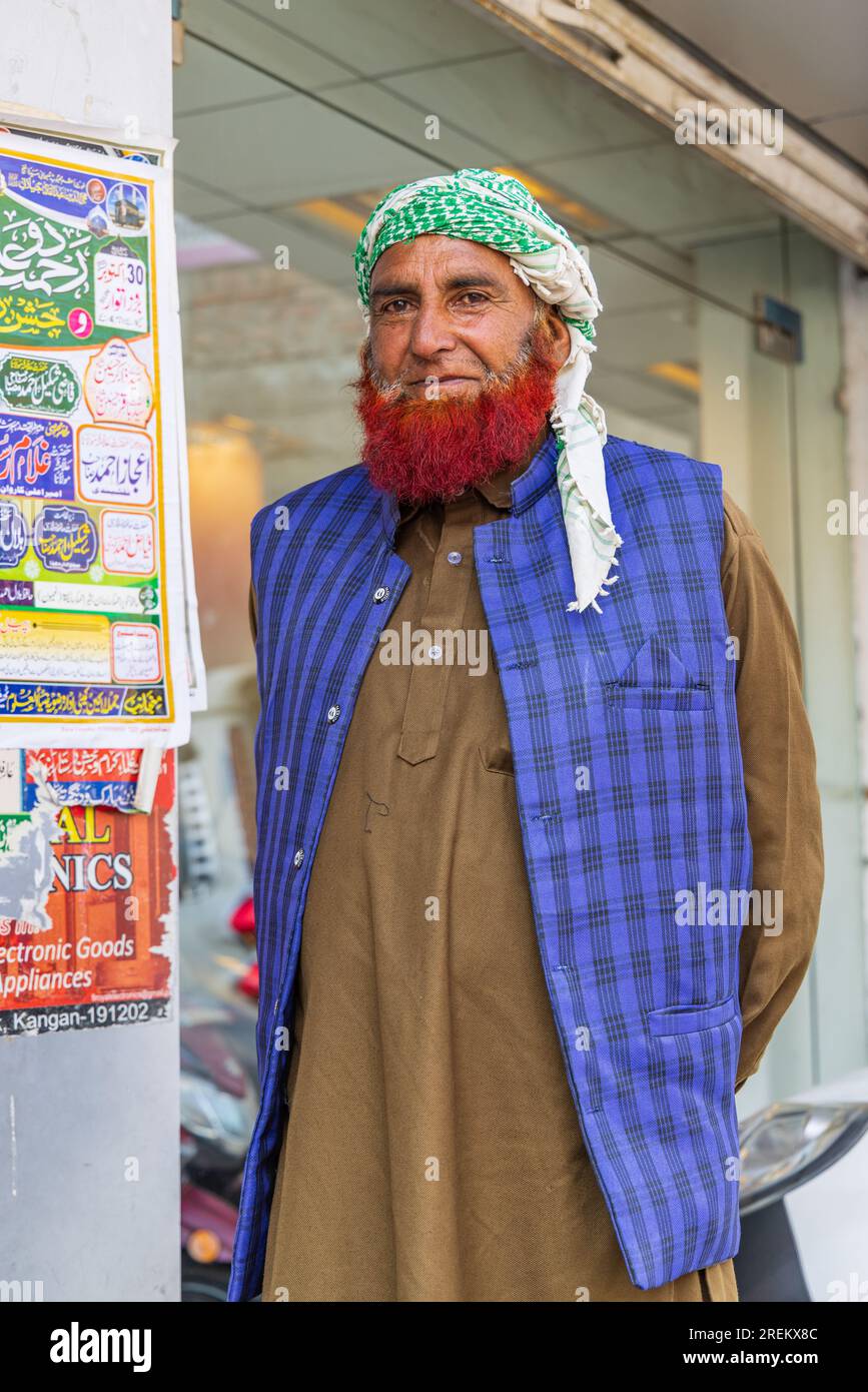 Berna Bugh, Kangan, Jammu and Kashmir, India. October 27, 2022. Man ...