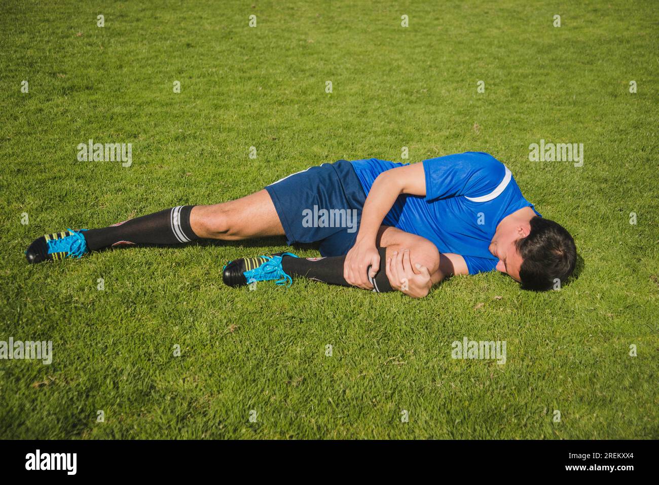 Sick soccer player hi-res stock photography and images - Alamy