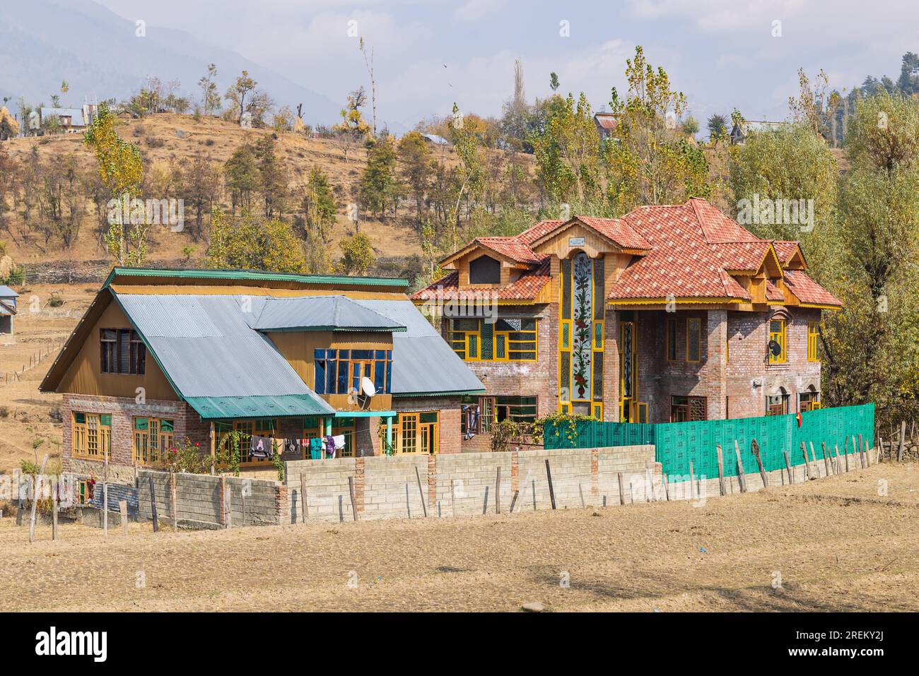 Berna Bugh, Kangan, Jammu and Kashmir, India. October 27, 2022. Houses ...