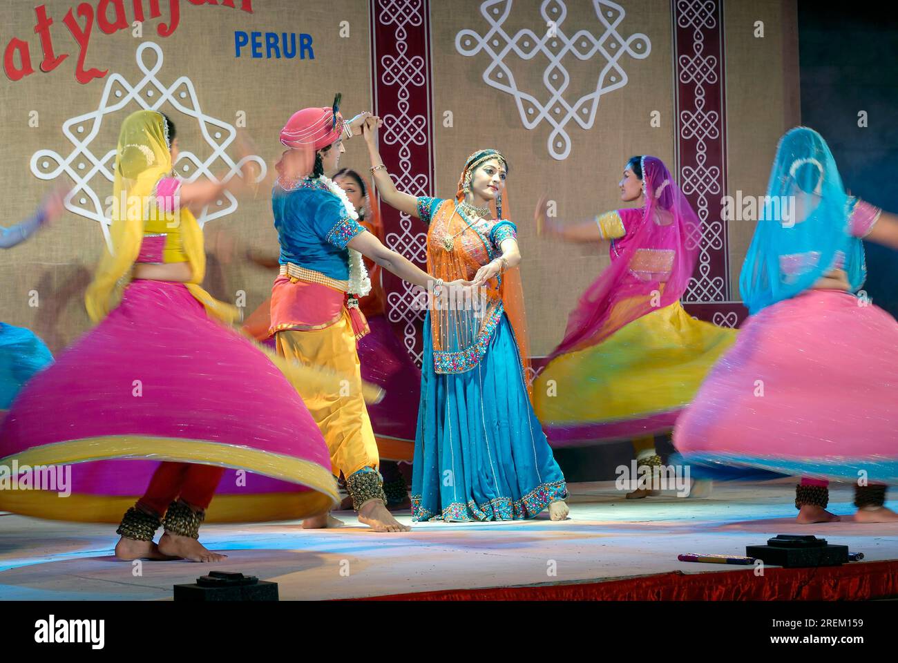 Kathak dance in Natiyanjali festival in Perur temple, Tamil Nadu, India Stock Photo - Alamy
