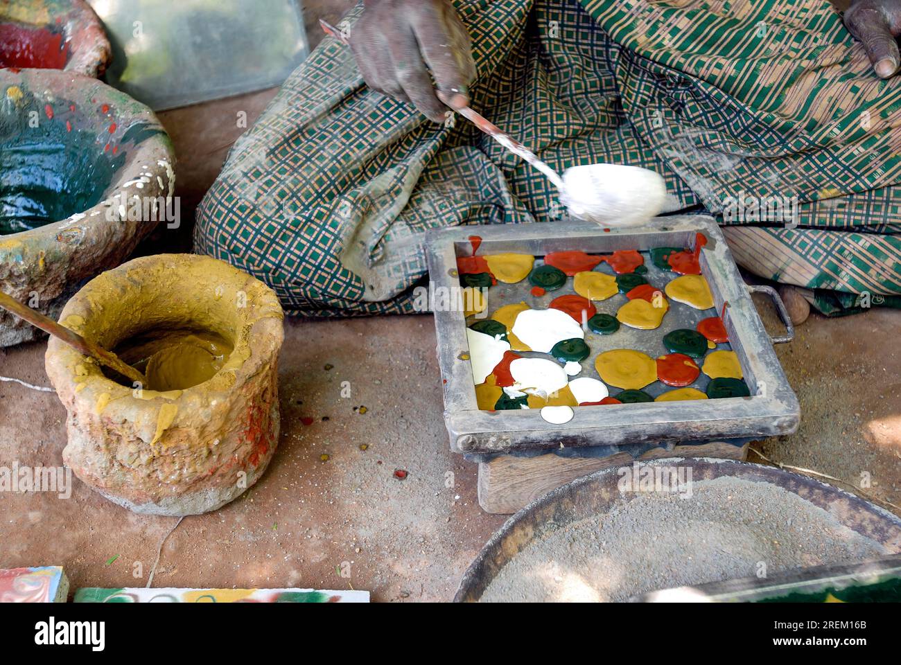 Tile production process hi-res stock photography and images - Alamy
