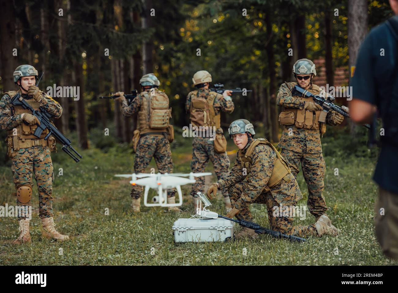 Modern Warfare Soldiers Squad are Using Drone for Scouting and ...