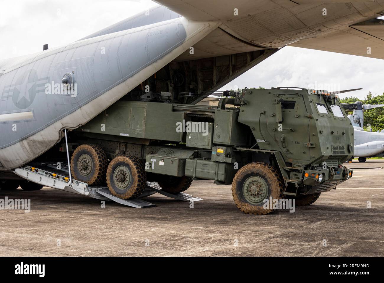 A U.S. Marine Corps M142 High Mobility Artillery Rocket System (HIMARS ...
