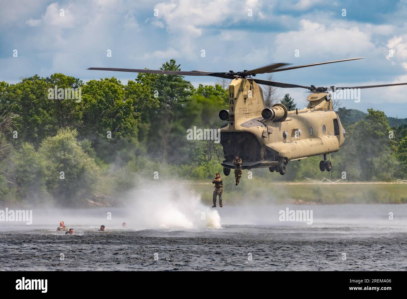 Illinois Army National Guard Soldiers from Charlie Troop, 106th Cavalry helo-casting from a ...