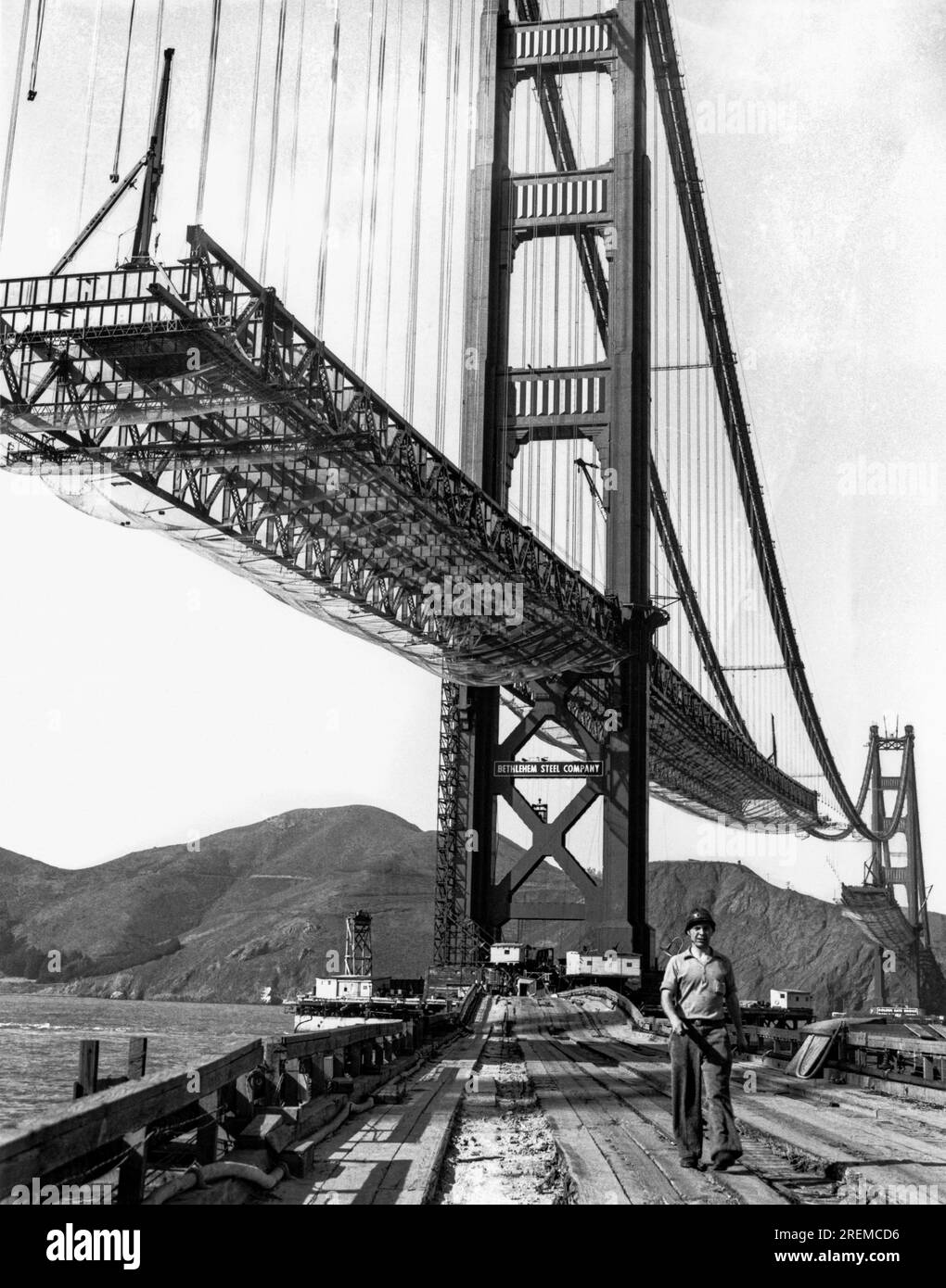 1930s man walks on construction hi-res stock photography and images - Alamy