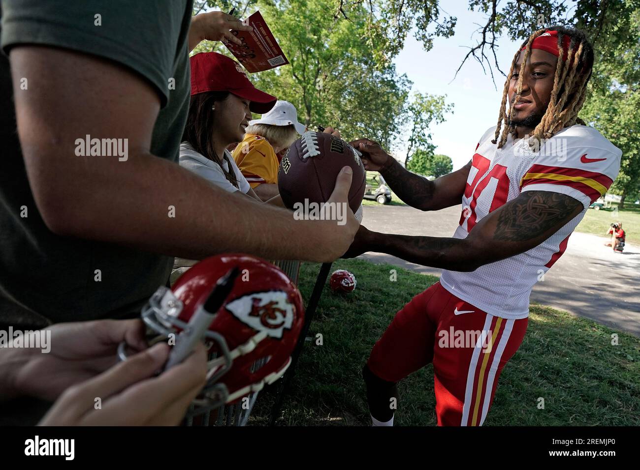 Kansas City Chiefs safety Justin Reid signs autographs before NFL ...
