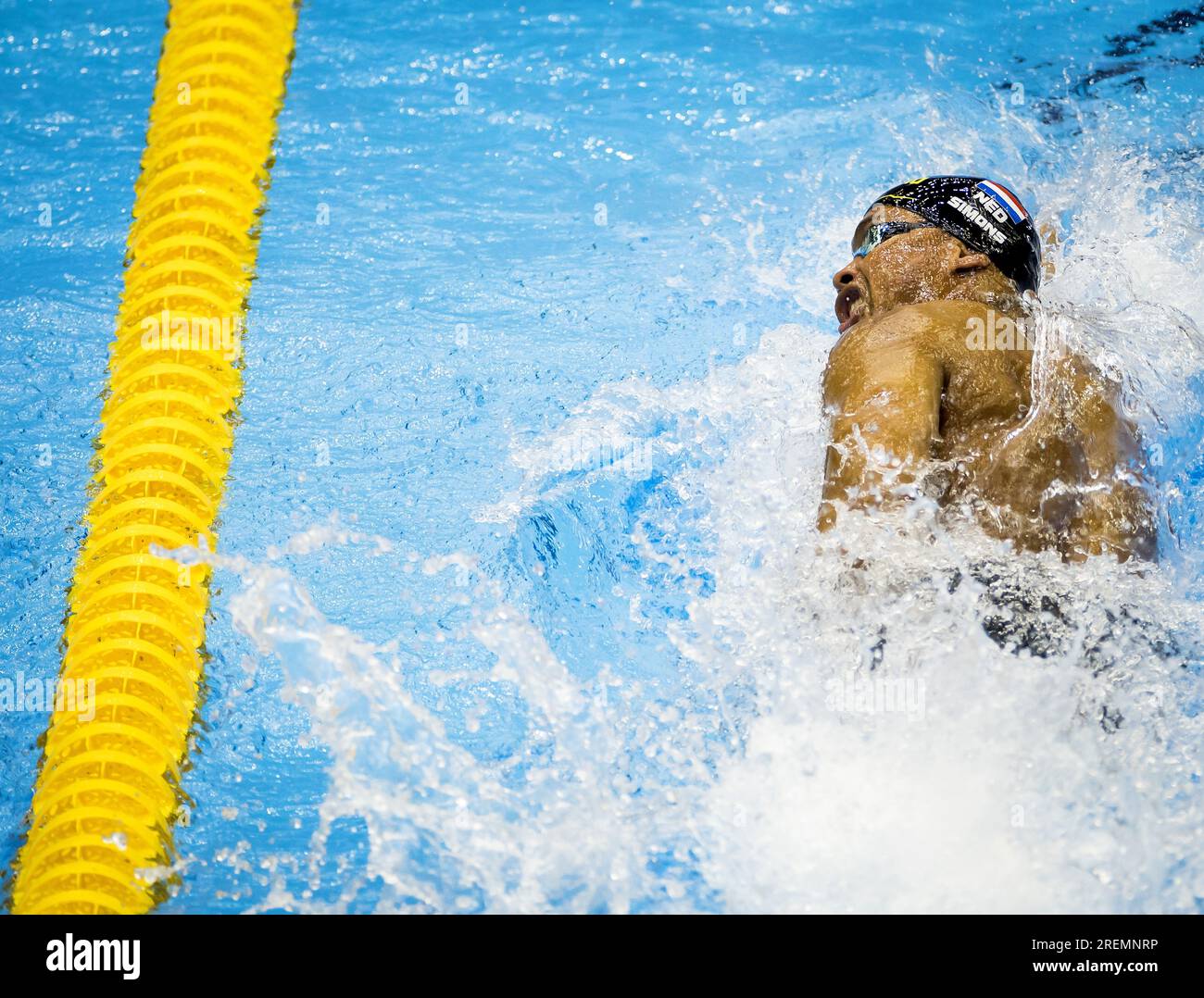 FUKUOKA - Kenzo Simons in action in the 4x100 free mixed during the ...