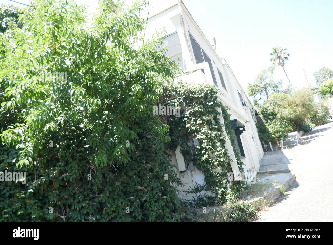 Kratona cult hi-res stock photography and images - Alamy