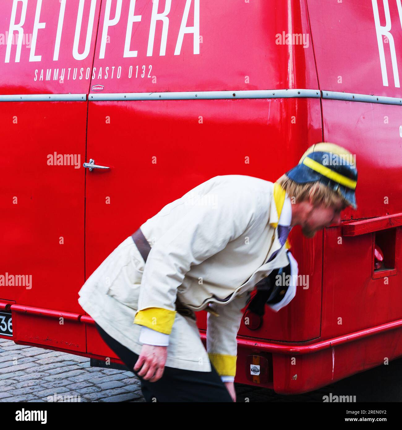 May Eve with old Retuperän WBK fire engine in 2014 at the Market square ...