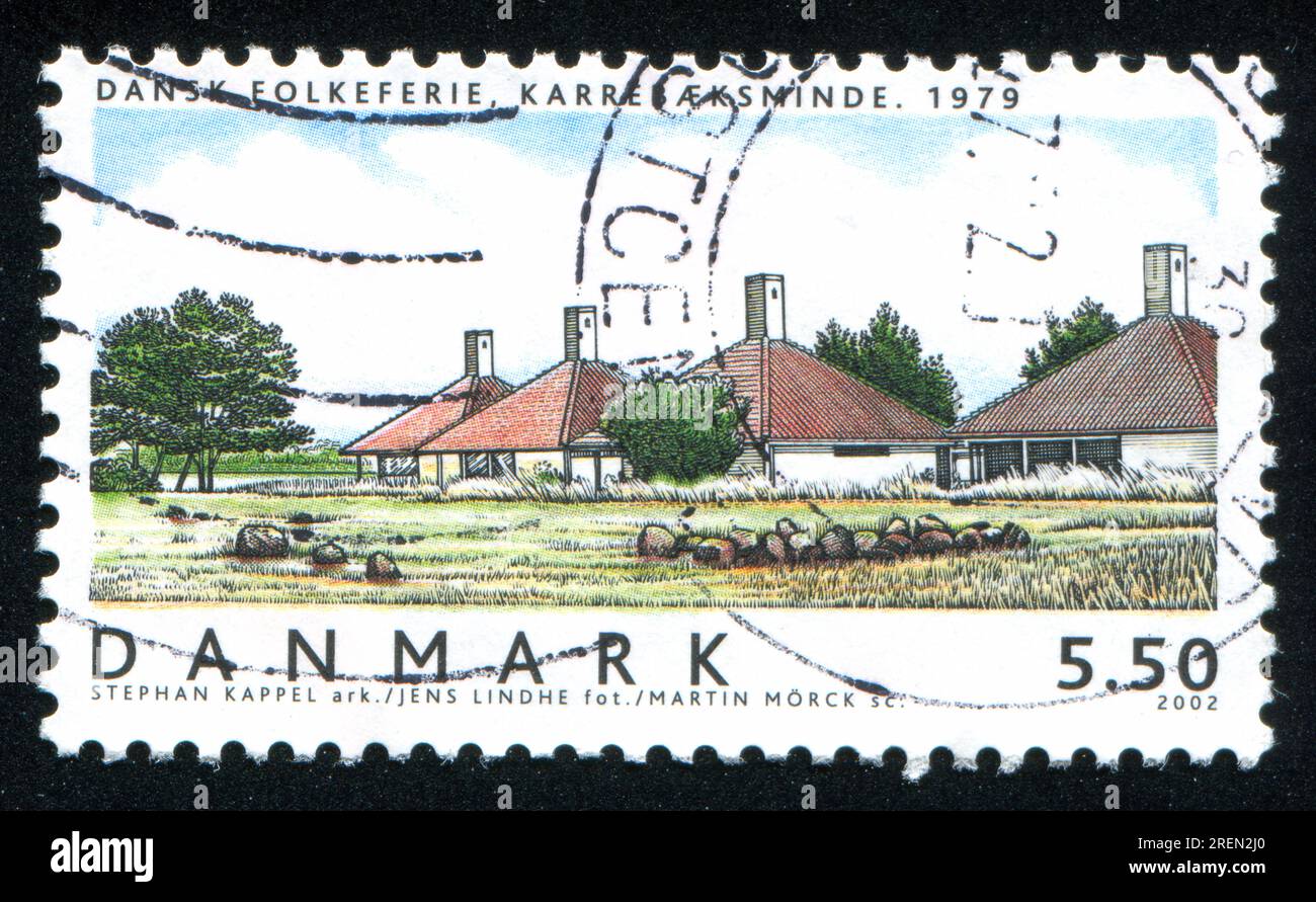 DENMARK - CIRCA 2002: stamp printed by Denmark, shows Dansk Folkeferie ...