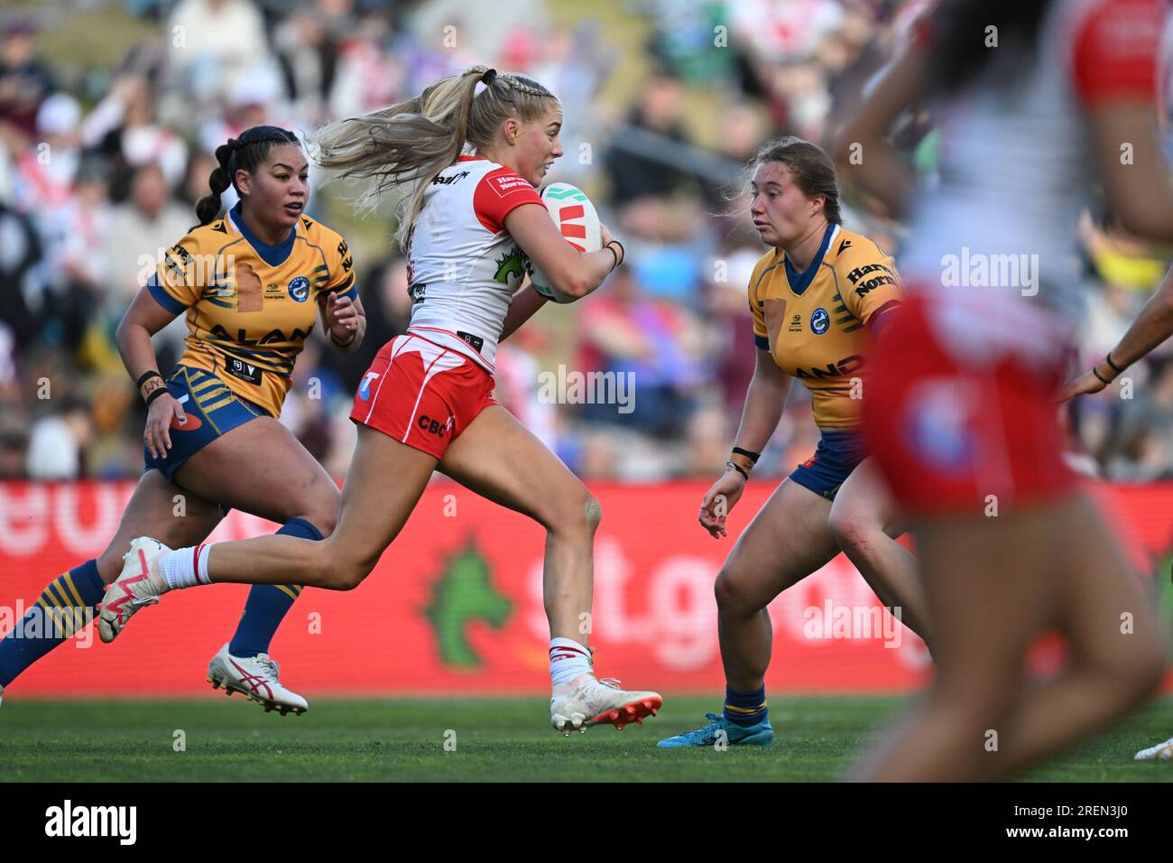Wollongong, Australia. 29th July, 2023. Teagan Berry of the Dragons ...