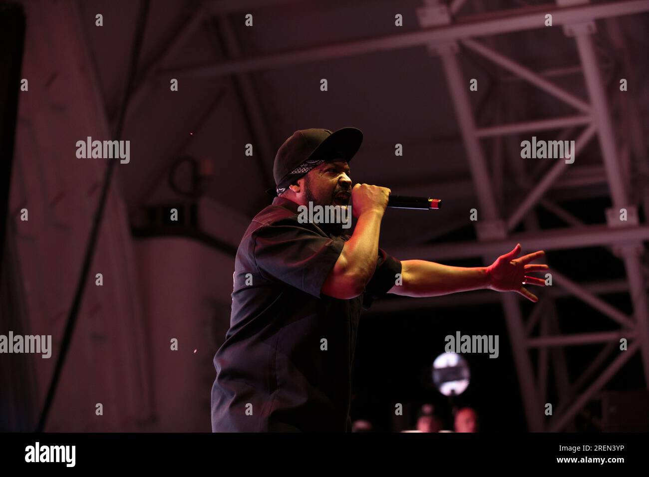 Ice cube concert hi-res stock photography and images - Alamy