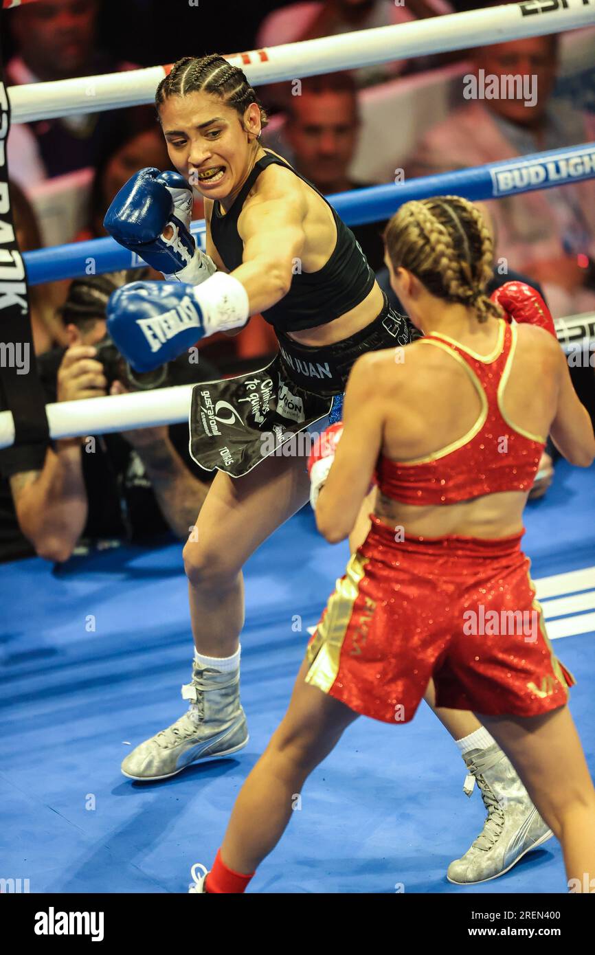 Las Vegas, NV, USA. 28th July, 2023. Leonela Yudica (L) throws a punch ...