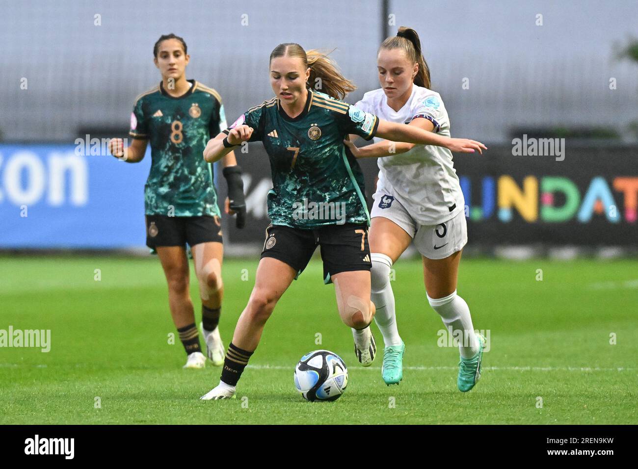 Sophie nachtigall hi-res stock photography and images - Alamy