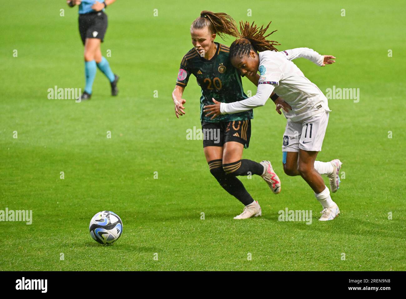 Laura gloning hi-res stock photography and images - Alamy