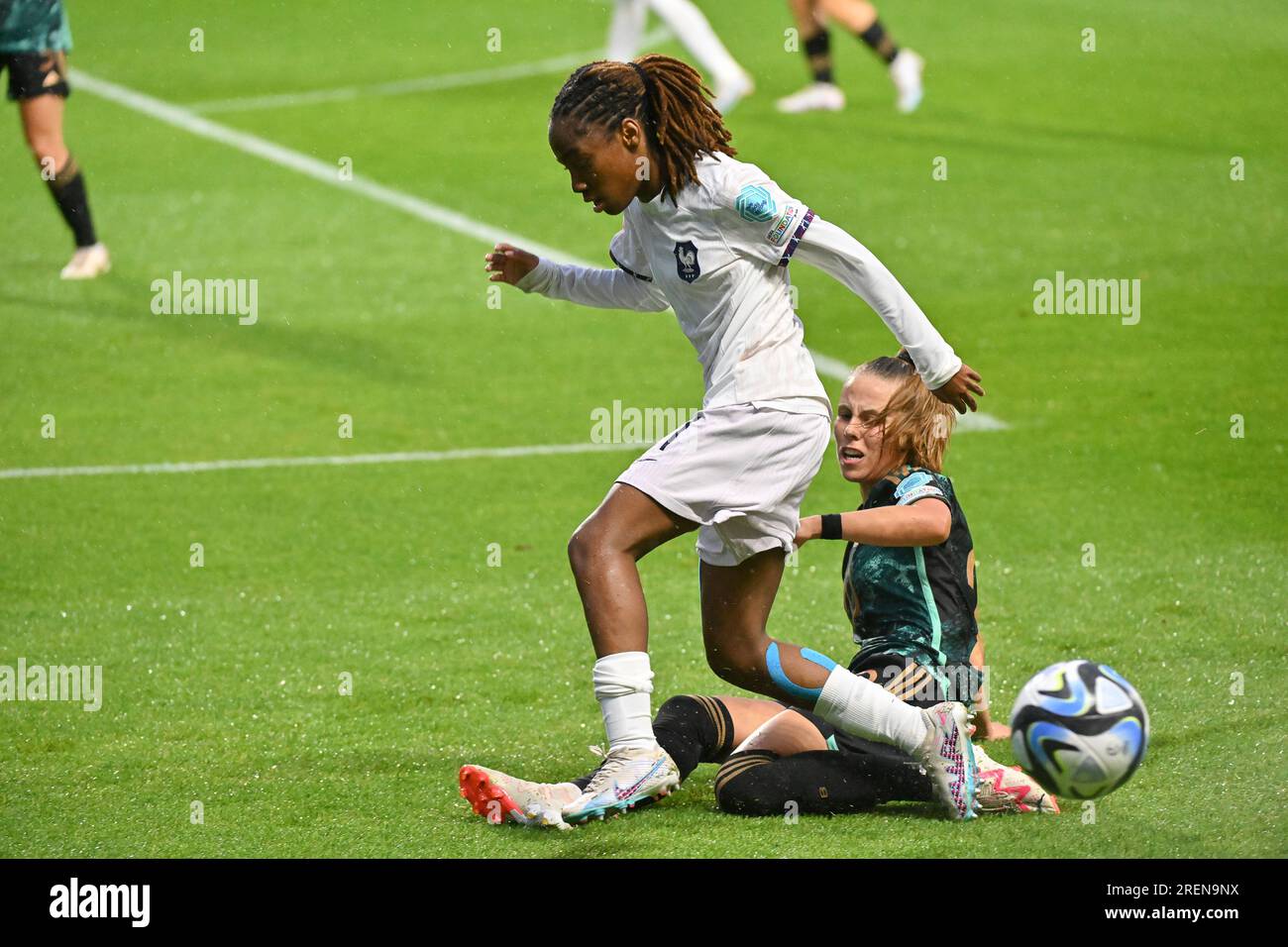 Laura gloning hi-res stock photography and images - Alamy