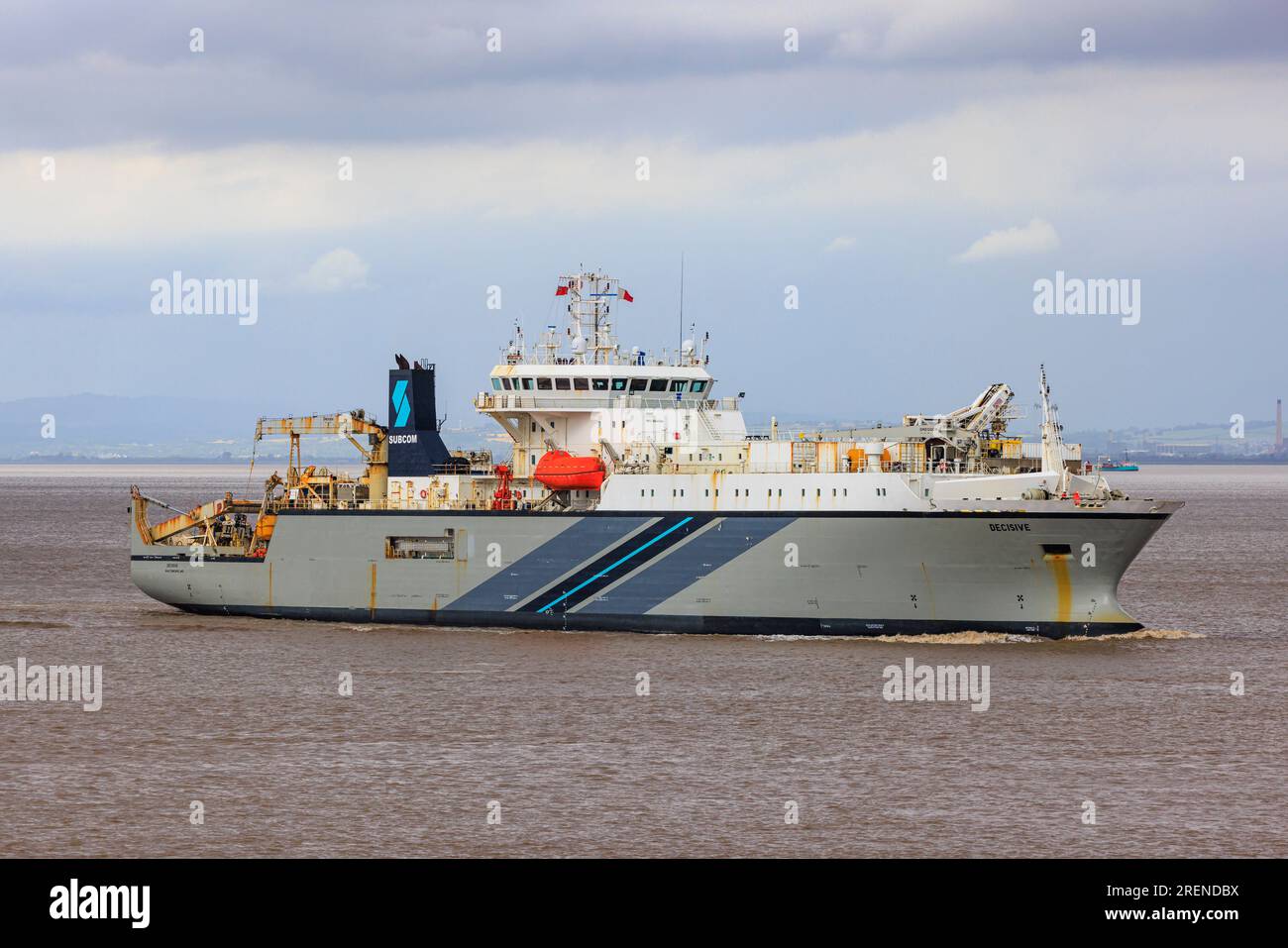 Cable laying vessel Decisive heading in to Avonmouth docks Stock Photo ...