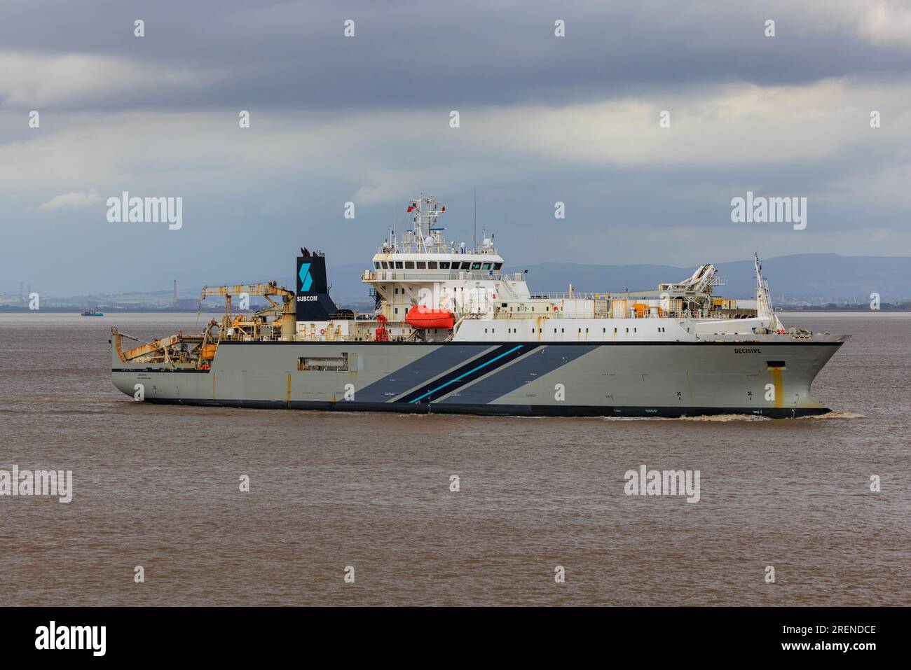 Cable laying vessel Decisive heading in to Avonmouth docks Stock Photo ...