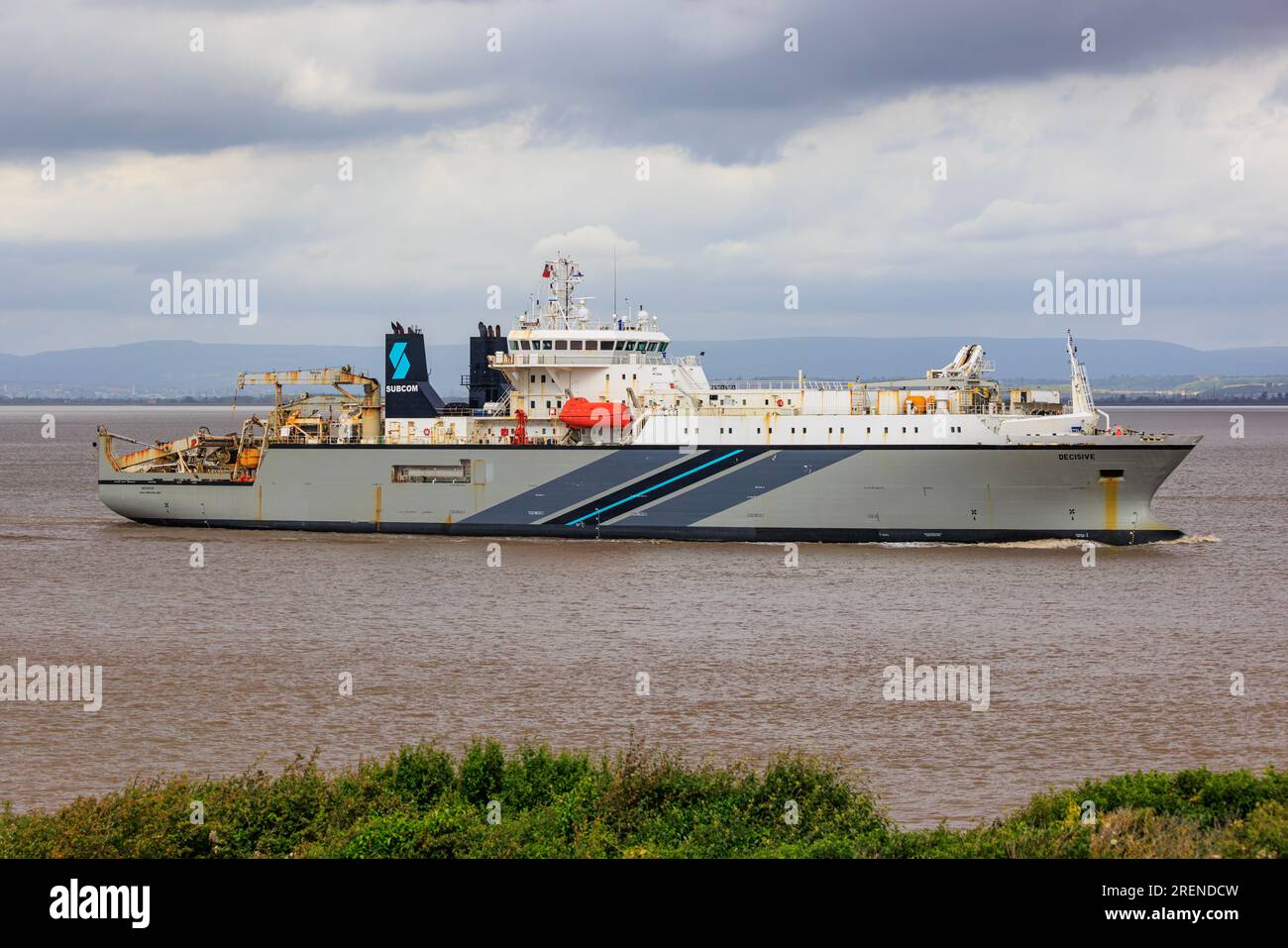 Cable laying vessel Decisive heading in to Avonmouth docks Stock Photo ...