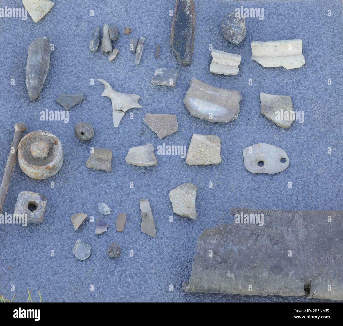 Artefacts dig hi-res stock photography and images - Alamy