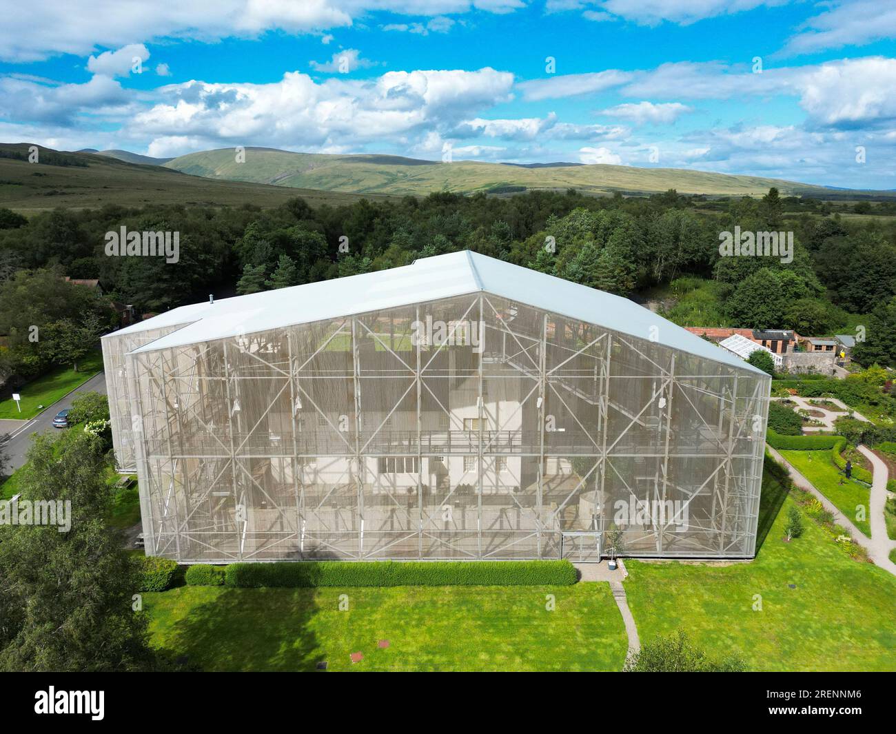 Building protection and weather hi-res stock photography and images - Alamy