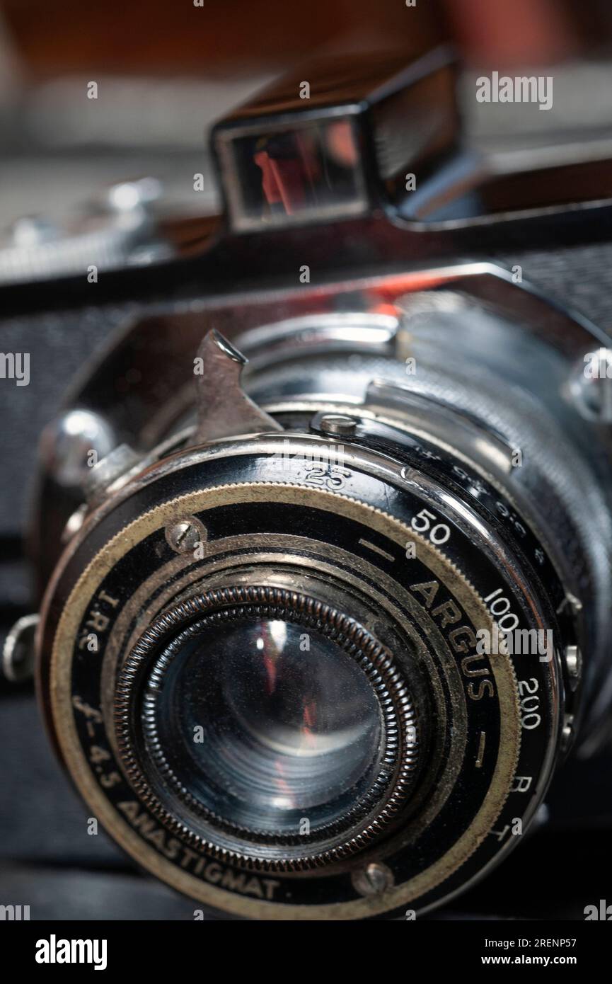 vintage american art deco bakalite body 35mm film camera Stock Photo ...