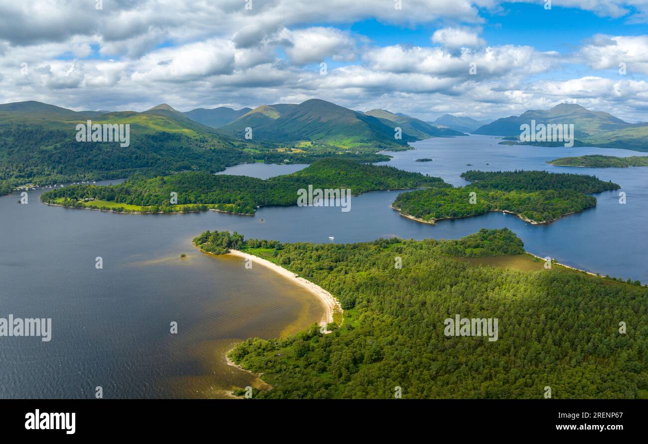 Islands on loch lomond hi-res stock photography and images - Alamy