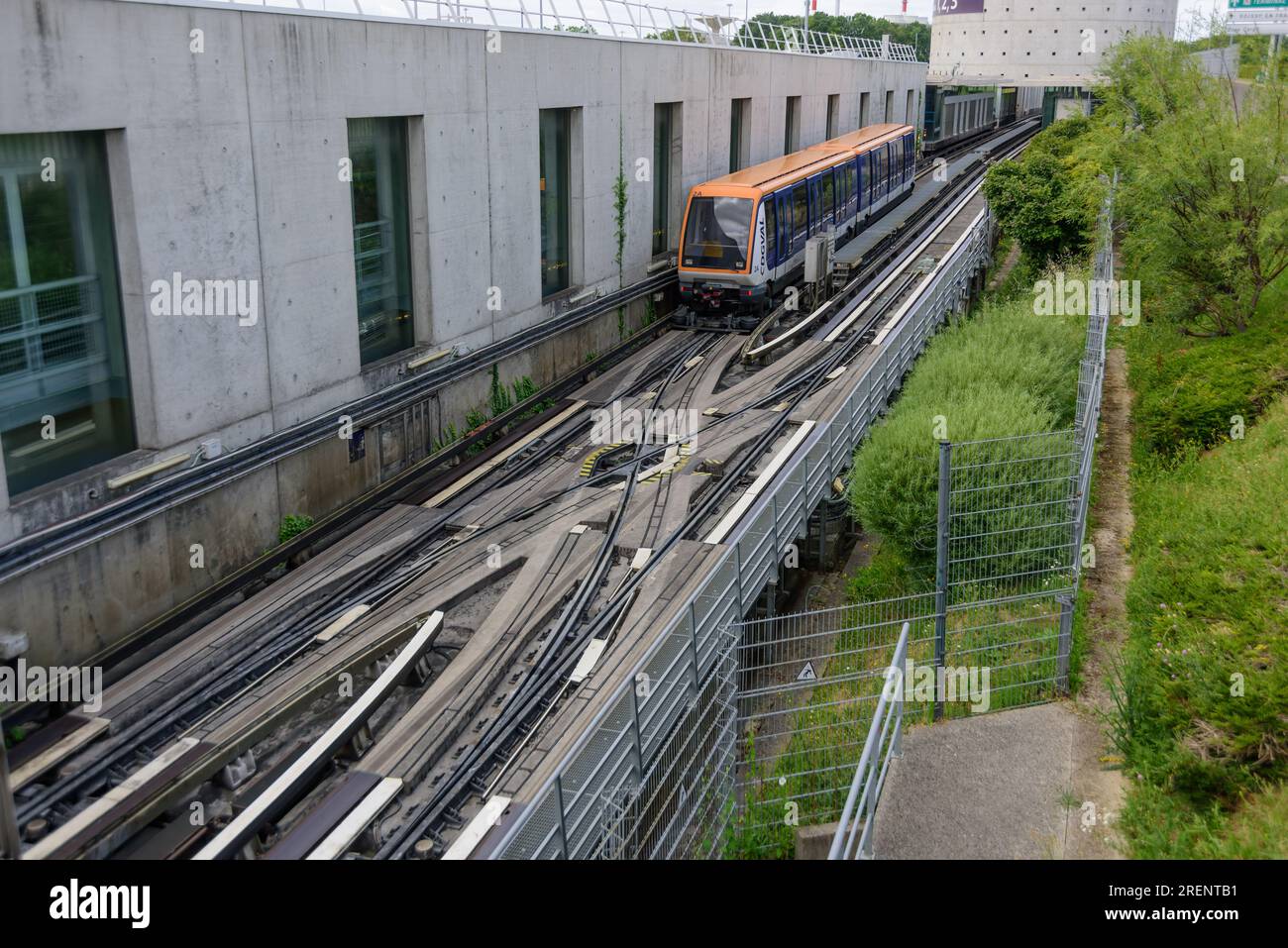 Aeroport Charles De Gaulle Metro – QGWR