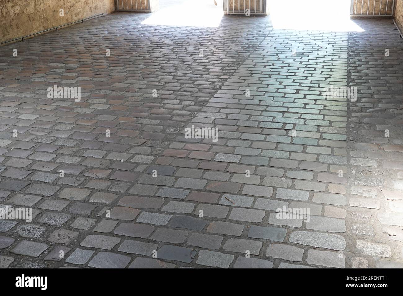 Paris, barrierefreie Pflasterung // Paris, barrier-free paving Stock ...