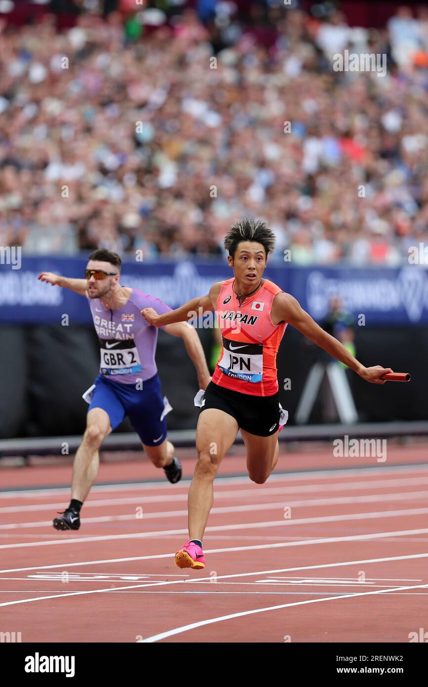 Olympic sprinter crossing finish line hi-res stock photography and ...