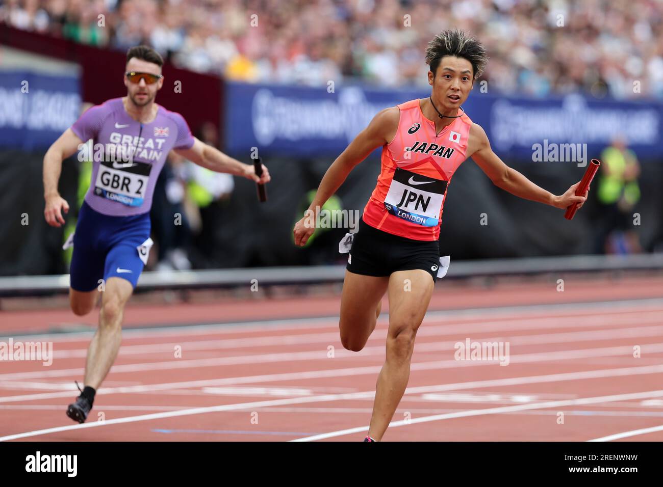 Koki UEYAMA (Japan) crossing the finish line in the Men's 4 x 100m ...