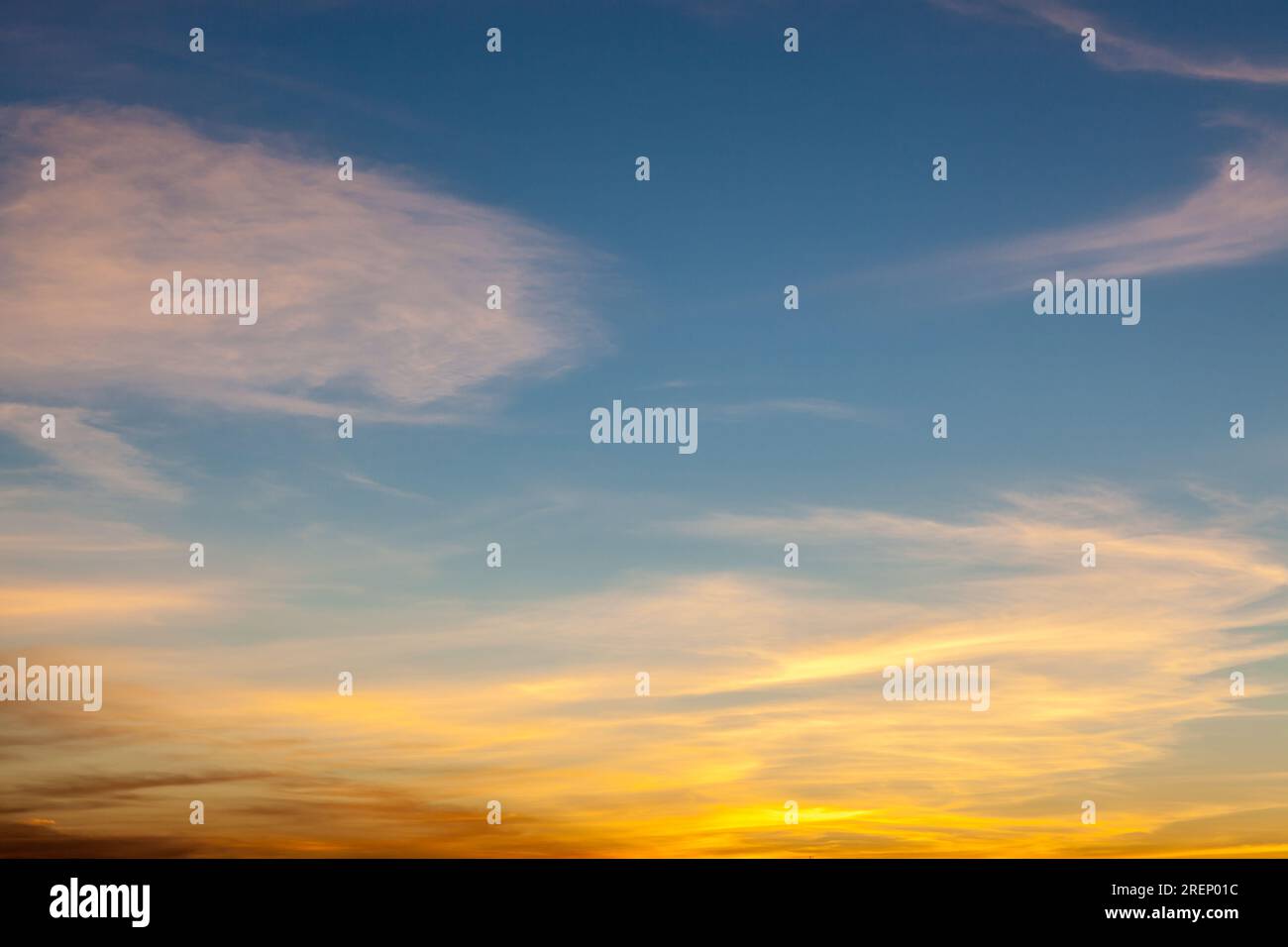 Beautiful warm sunset light hi-res stock photography and images - Alamy