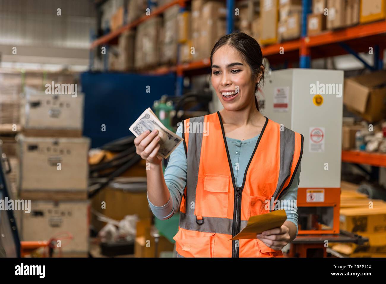 Hire warehouse staff hi-res stock photography and images - Alamy