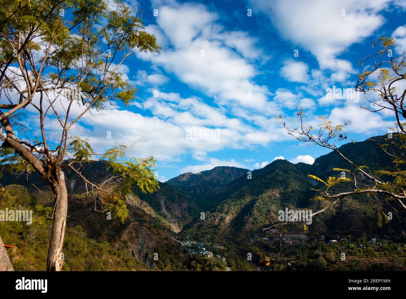 Beauty nature uttarakhand india hi-res stock photography and images - Alamy