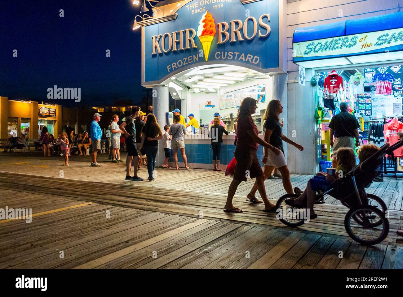 Ocean City, New Jersey, USA, Large Crowd People, Tourists Visiting Ocean Boardwalk, Street Scene ...