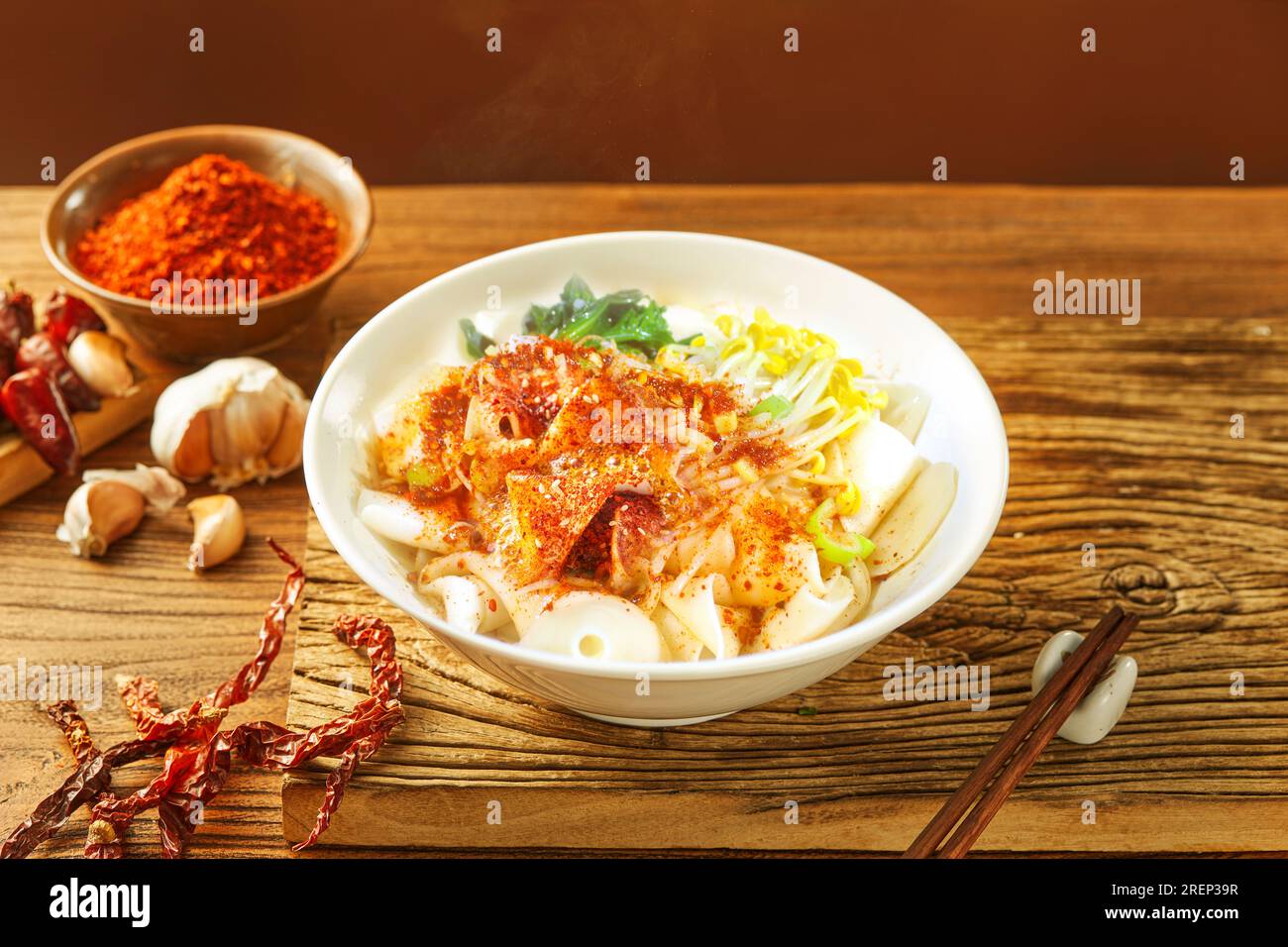 noodle with Scallion Oil, biang biang noodles Stock Photo - Alamy