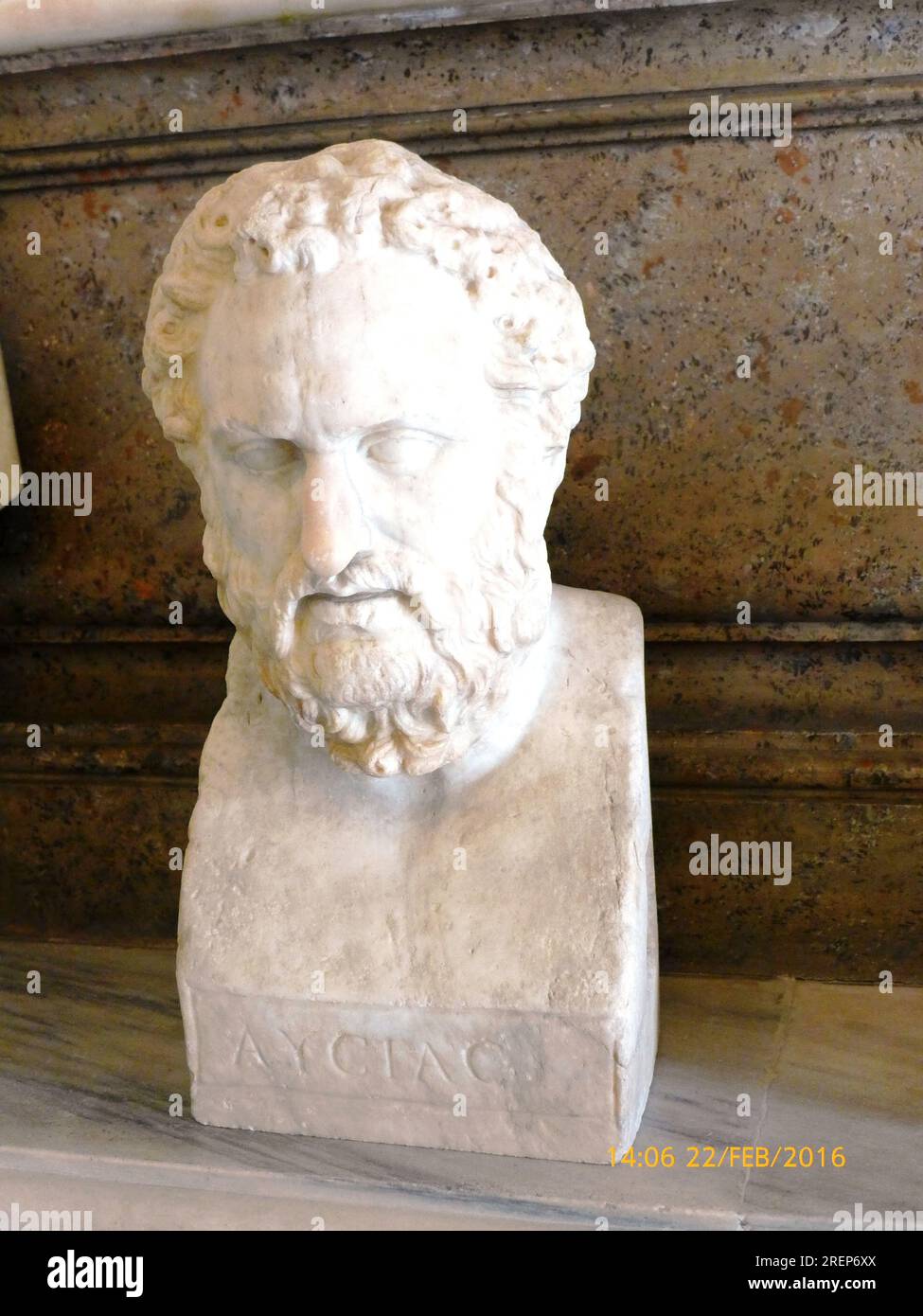 Marble busts of emperors hi-res stock photography and images - Alamy