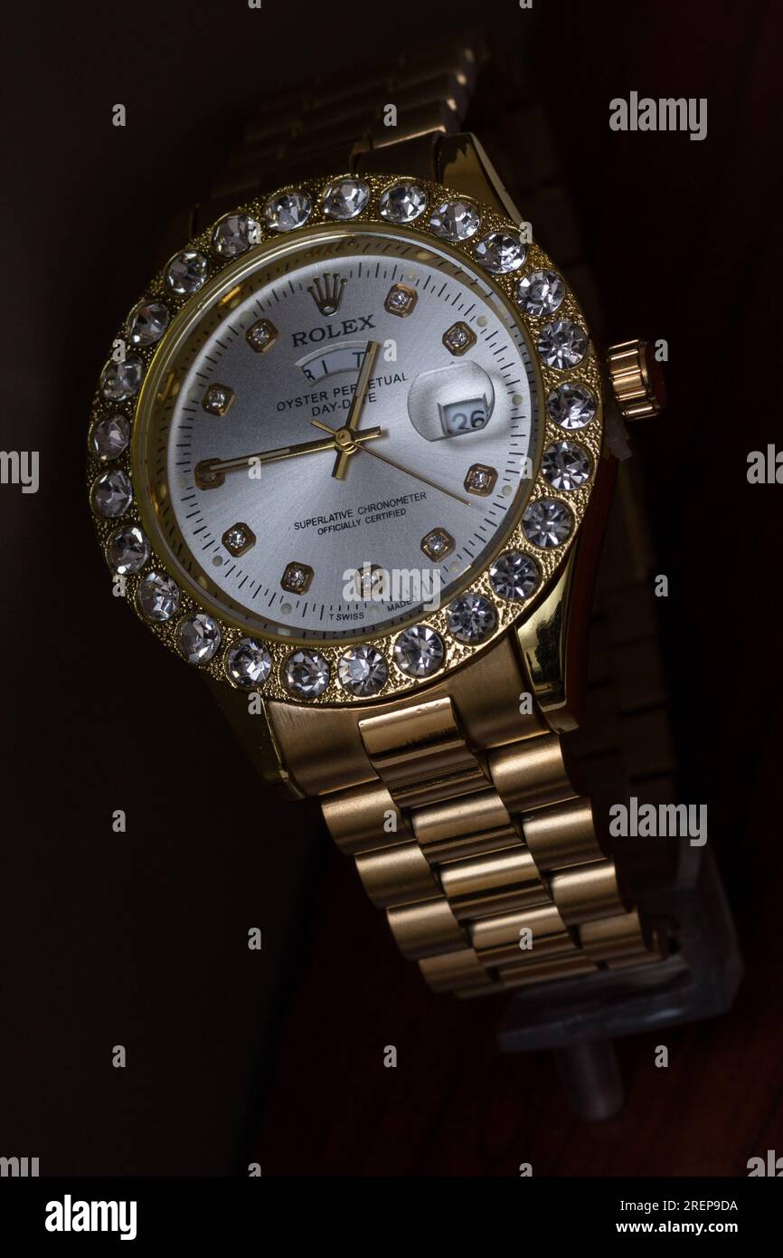 Hand wrist watch clock time designer luxury classic product items in ...