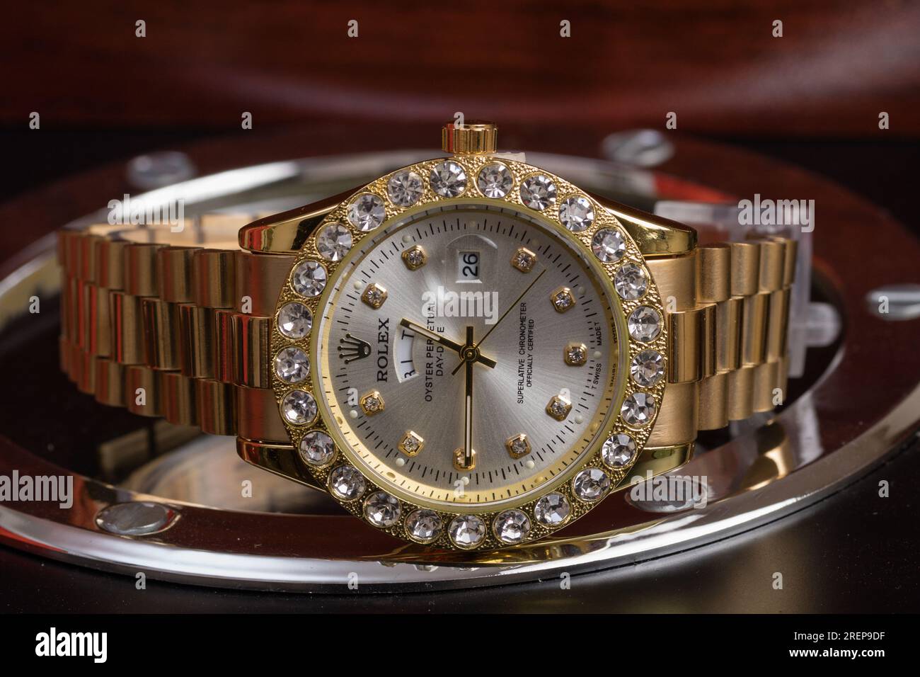 Hand wrist watch clock time designer luxury classic product items in ...