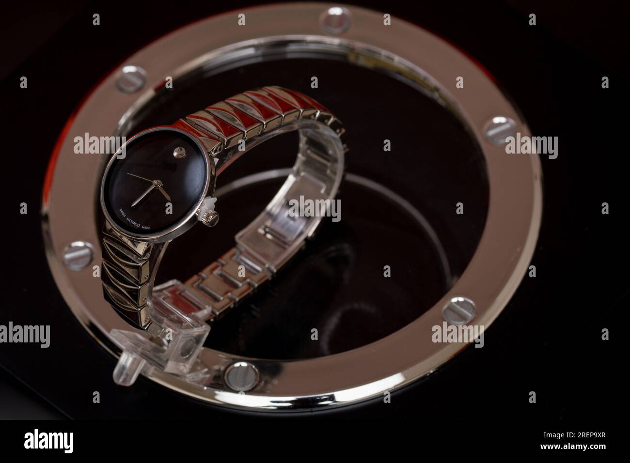 Hand wrist watch clock time designer luxury classic product items in ...