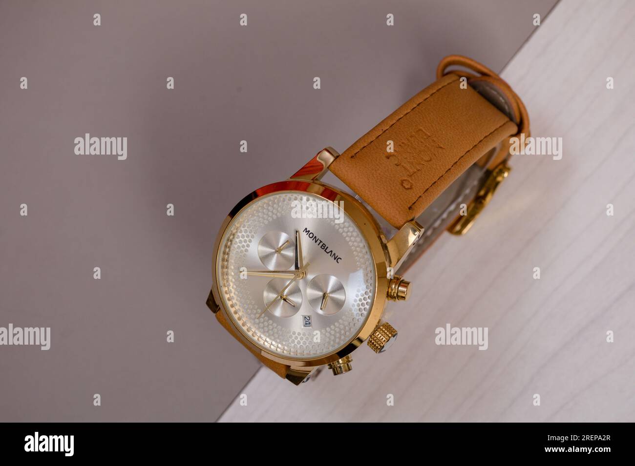 Hand wrist watch clock time designer luxury classic product items in ...