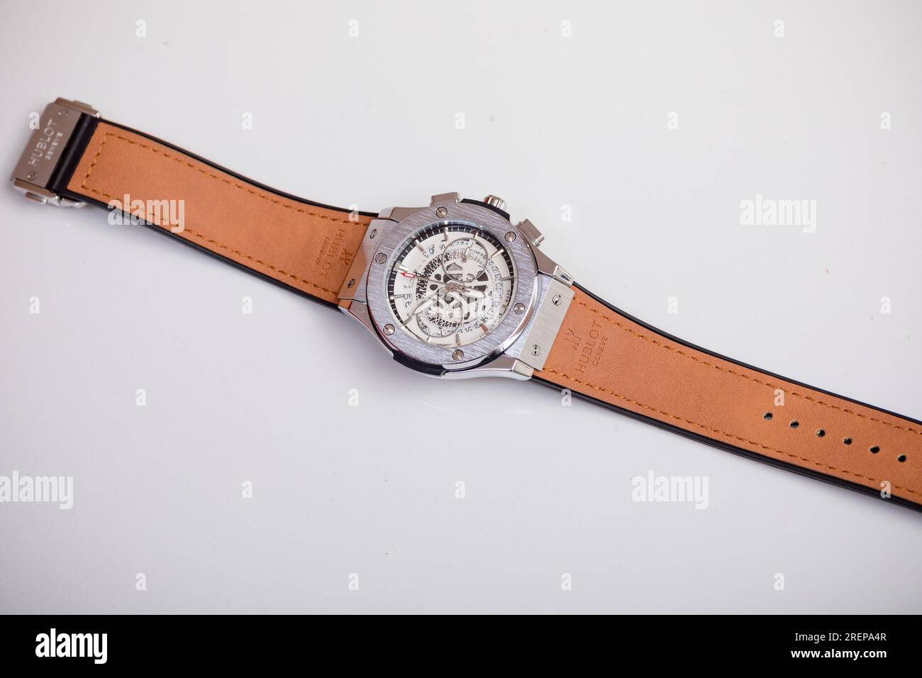 Hand wrist watch clock time designer luxury classic product items in ...