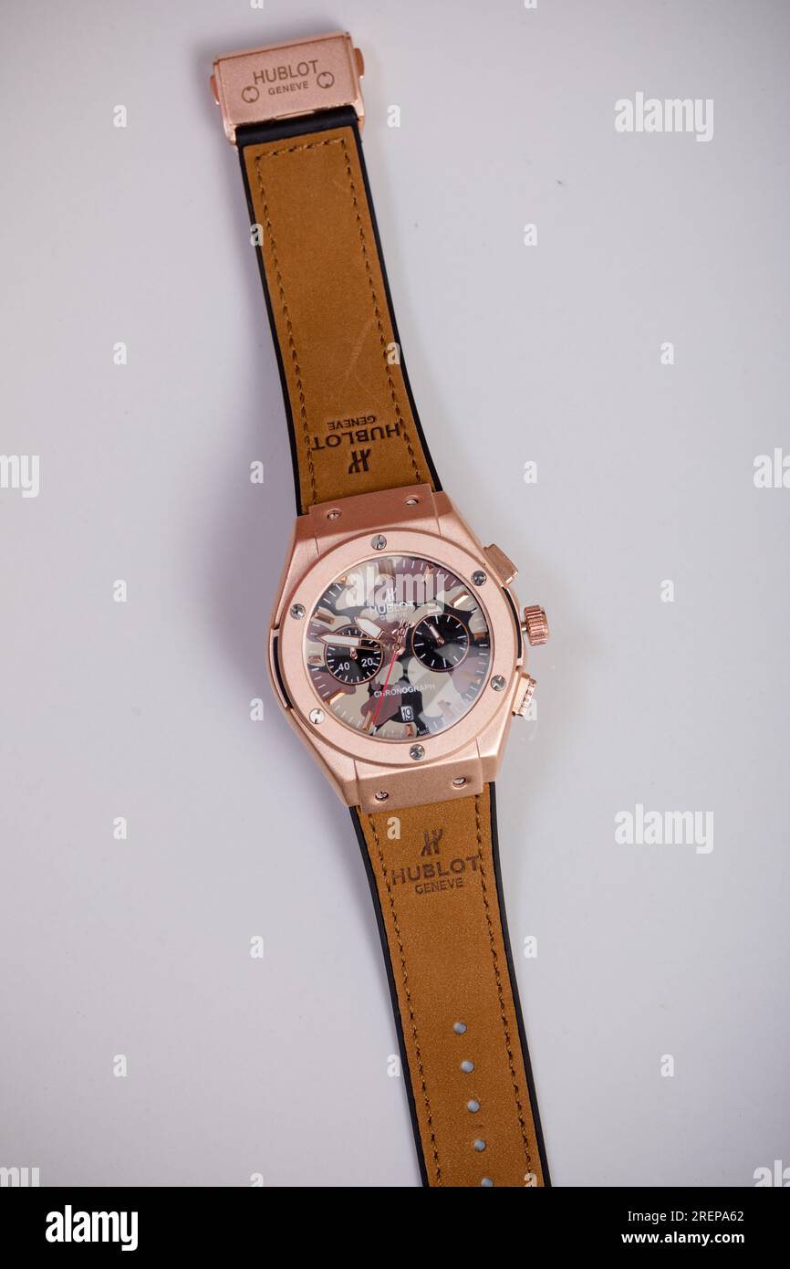 Hand wrist watch clock time designer luxury classic product items in ...